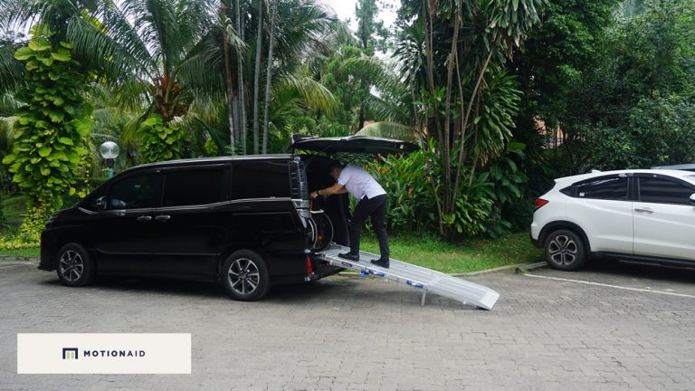 Ramp Kursi Roda Akses Ramah Disabilitas untuk Difabel | MotionAid | One ...